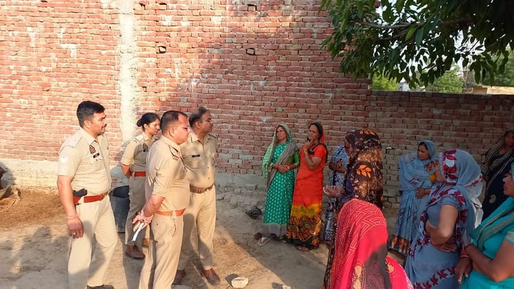 Woman Along With Two Innocent Children Consumed Poison - Amar Ujala ...