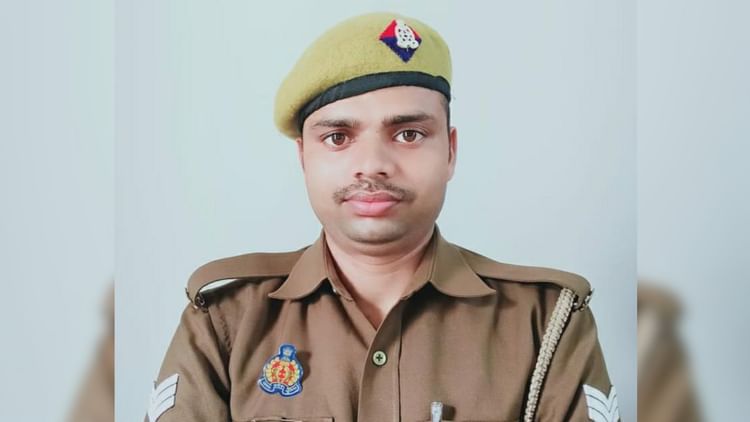 Policeman Omkar Patel Suicide Case Wife Including Three Accused Arrested In Varanasi - Amar ...