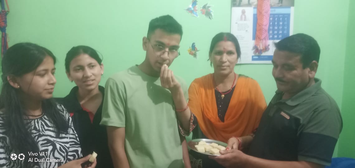 Uttarakhand Board Result:प्रदेश के होनहार...12वीं में रुद्रप्रयाग के ...