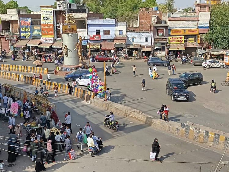 Video : Auto Rickshaw Banned At Hapur Adda Intersection In Meerut ...