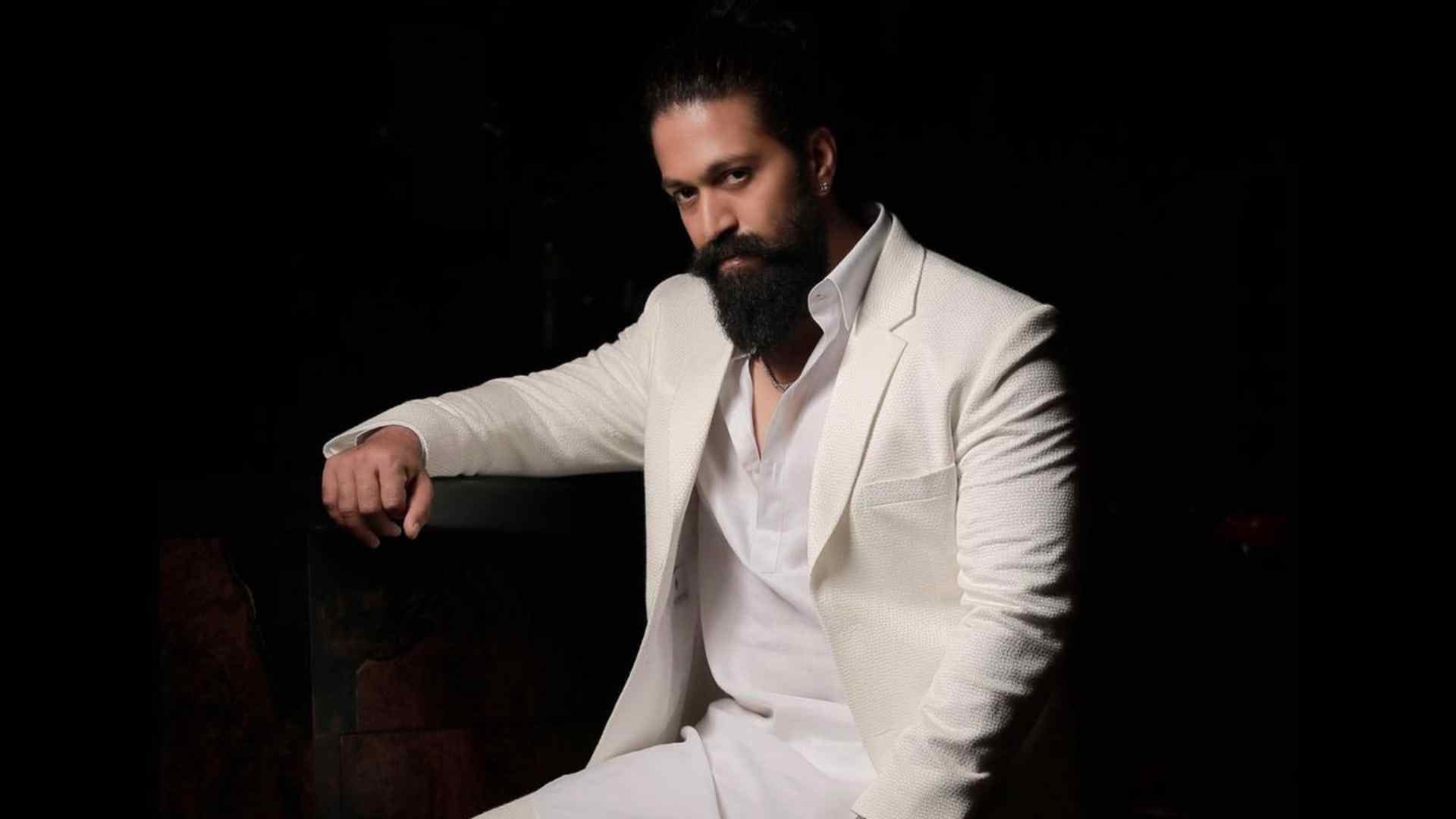 Yash First Time Revealed Information About Playing Raavan In Nitesh ...