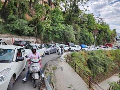 Mussoorie Traffic Jam Took Life Of An Elderly Tourist Had Come With A ...