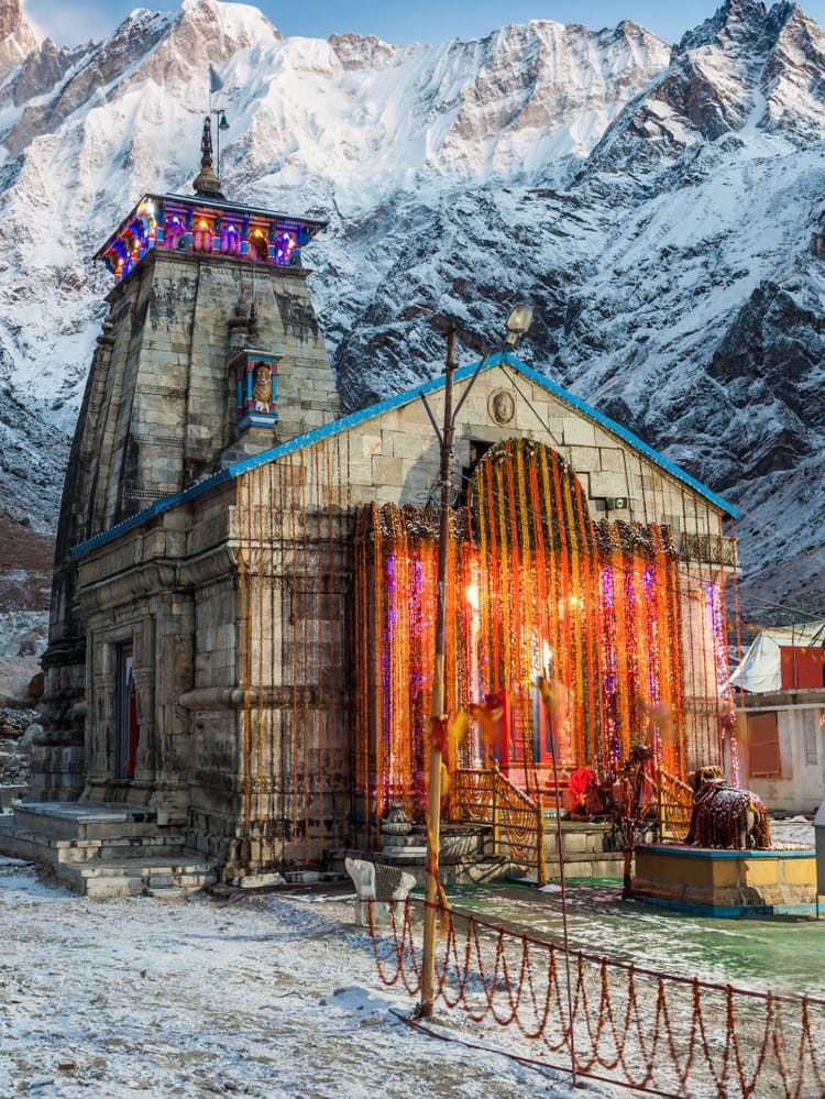 केदारनाथ यात्रा पर जाते समय ये चीजें साथ ले जाना न भूलें