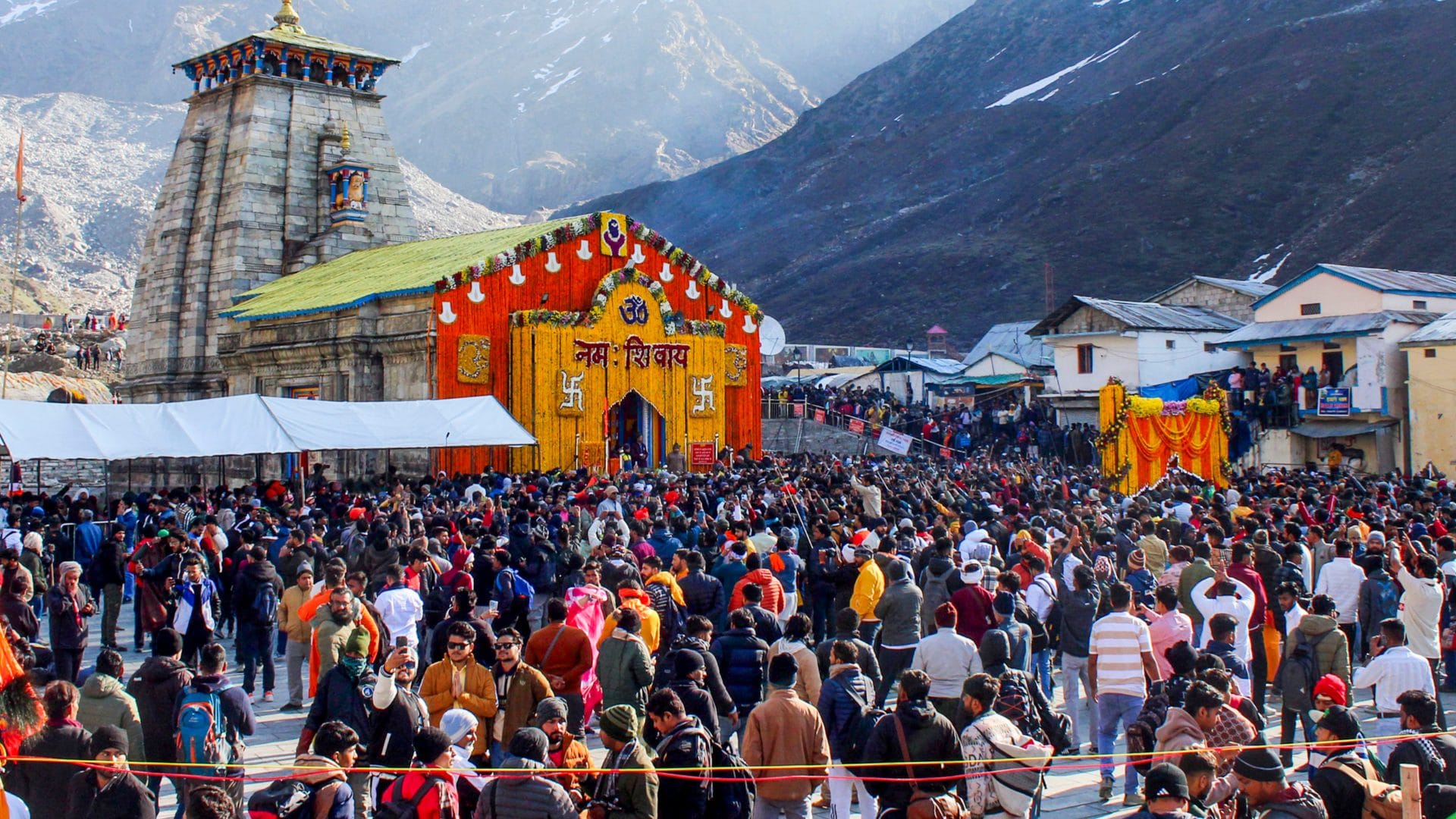 Kedarnath Dham:कपाट बंद होने की प्रक्रिया जारी, आज से बिना शृंगार के ...