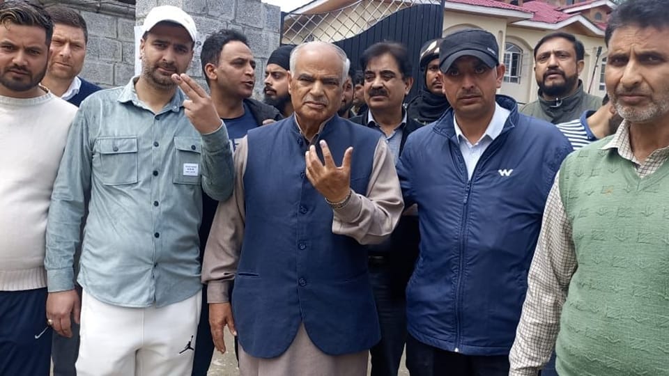 Jammu Kashmir Lok Sabha Election 2024 Phase 4 Voting Live Polling On ...