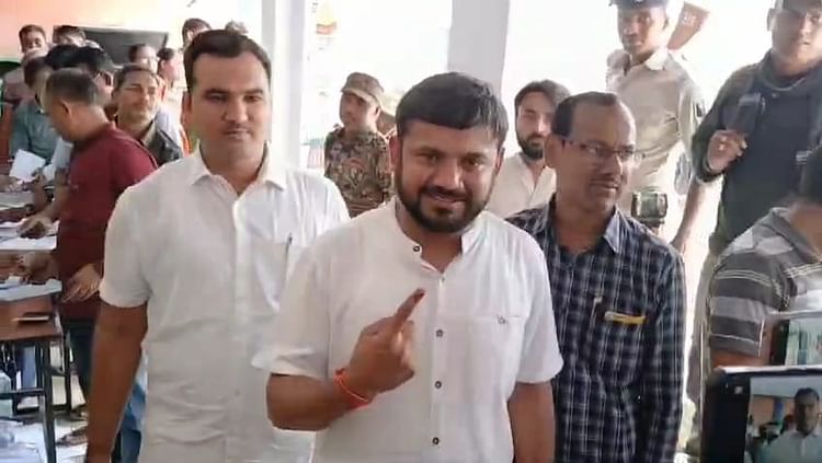 Lok Sabha: Kanhaiya kumar targeted Nitish Kumar And Narendra Modi in ... Lok Sabha: Kanhaiya kumar targeted Nitish Kumar And Narendra Modi in ...