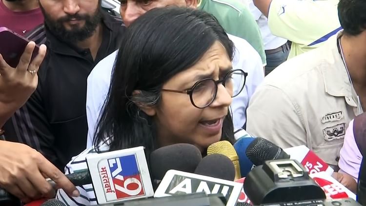 Bjp Attacks Aap Over Alleged Beating Of Aap Mp Swati Maliwal - Amar Ujala Hindi News Live ...