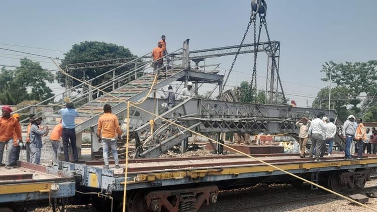 Rampur: Railways Broke Bridge Built During Time Of Nawabs, Teams Came ...
