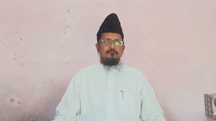 Maulana Shahabuddin Razvi Gave Statement On Atala Masjid Case - Amar ...