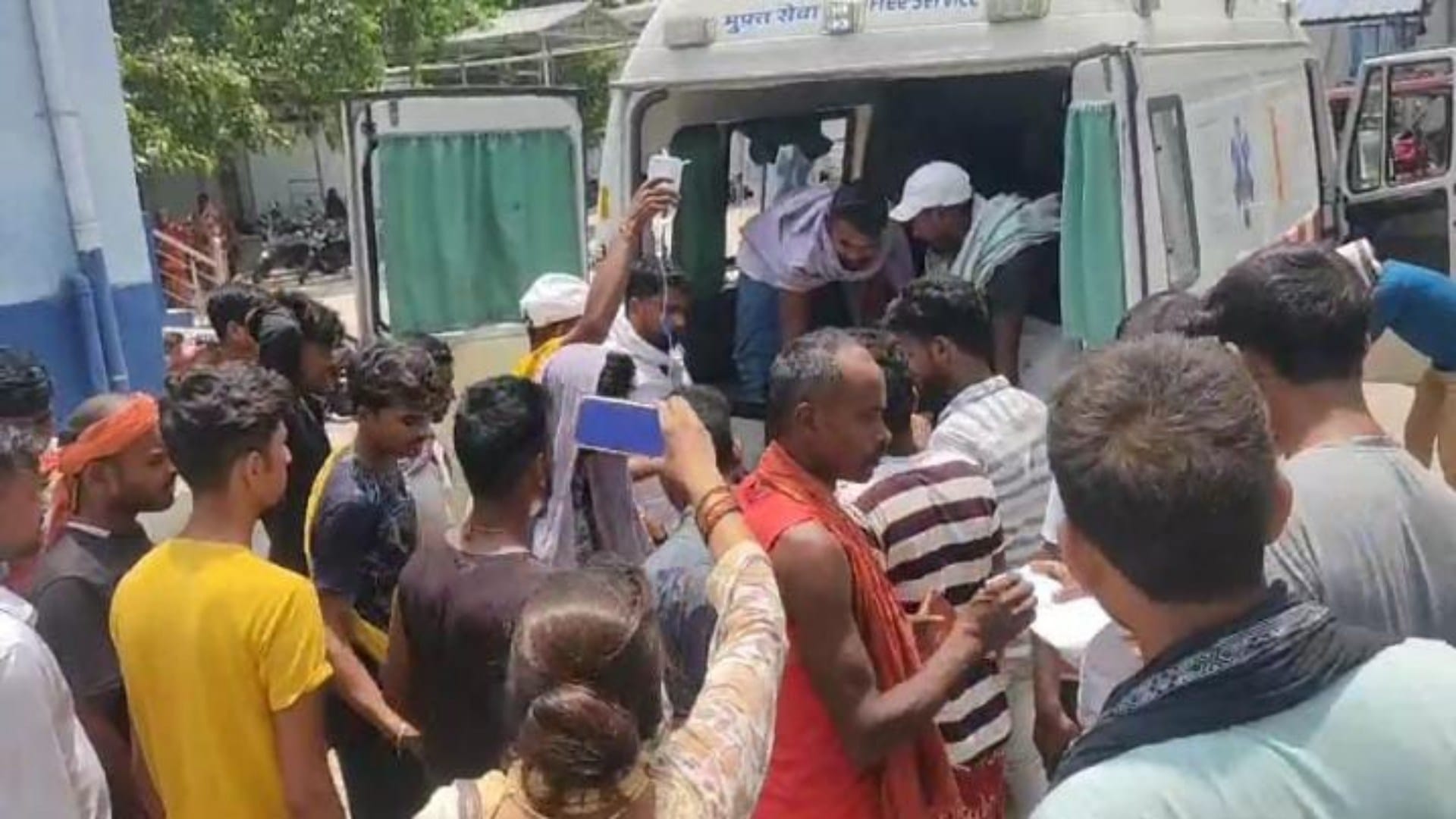 Khagaria: Injured Youth Kept Writhing In Pain On Highway For 40 Minutes ...