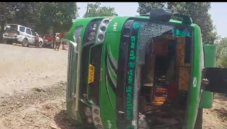 Shahdol News: In Shahdol, A High-speed Passenger Bus Collided With An ...