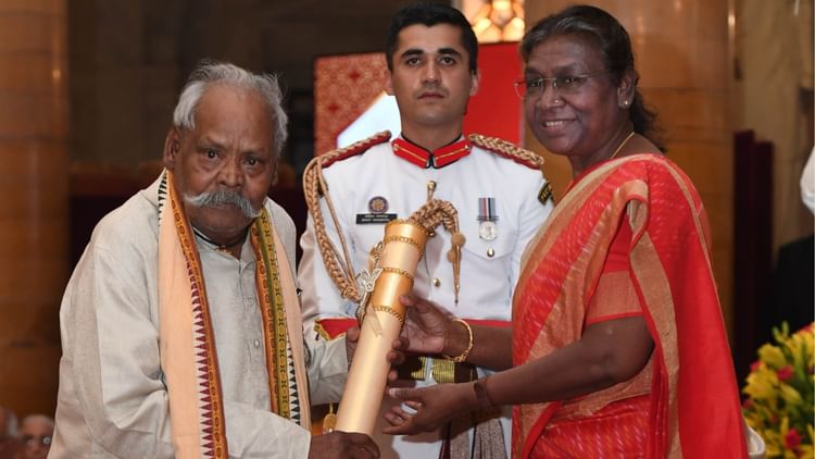 Renowned Puppeteer Padma Shri Maguni Charan Kuanr Passed Away At The ...