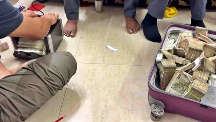 Jaipur News: Acb Raids The House Of Retired Aao Of Rsrdc - Amar Ujala Hindi News Live - Jaipur ...