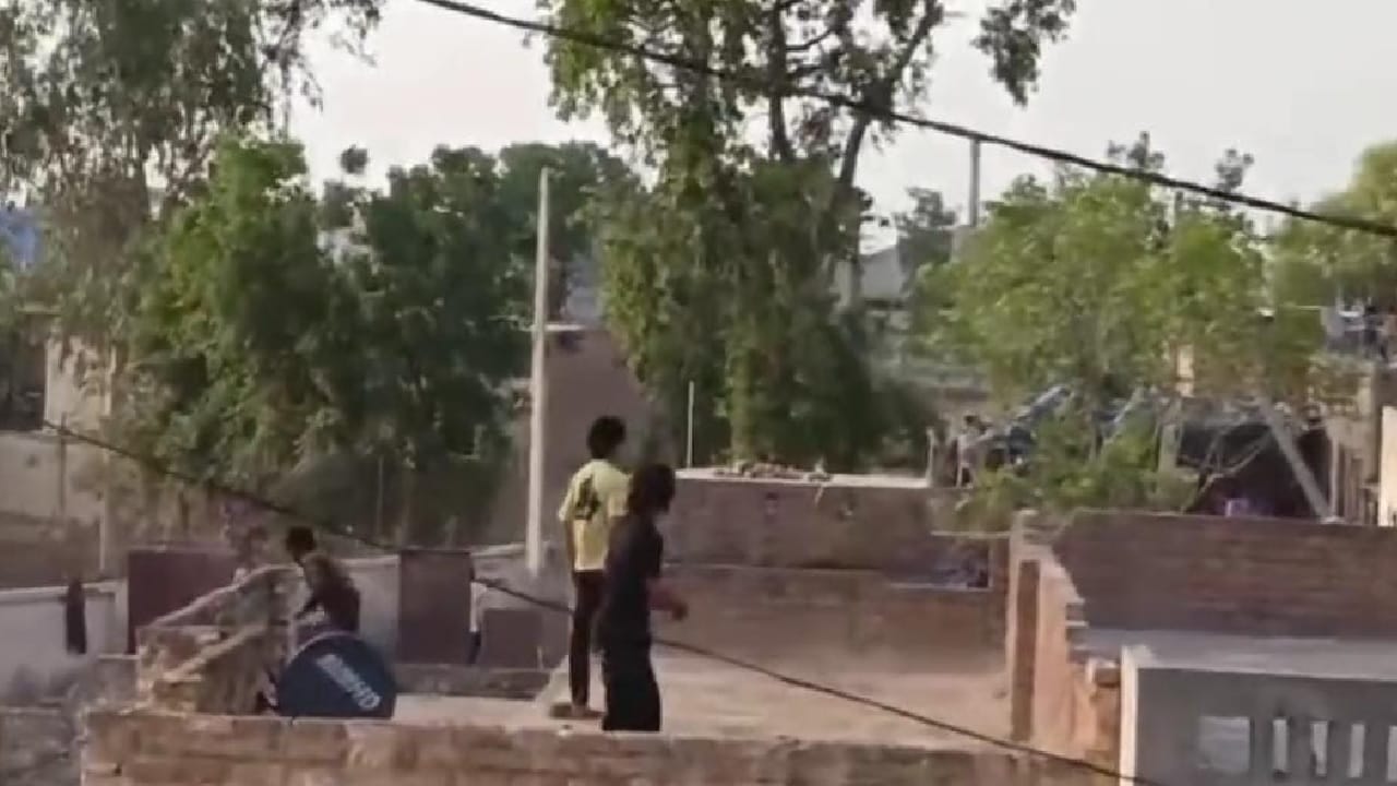 Two Groups Pelted Bricks And Liquor Bottles On Each Other In Tohana Of ...