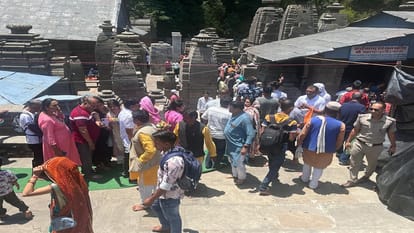 Photos:जागेश्वर धाम में उमड़ी भक्तों की भीड़, सात हजार से ज्यादा लोगों ...