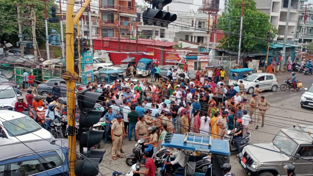 Dehradun Golikand:पुलिस को मिली मुख्य आरोपी की कस्टडी, अब मामले की जांच ...