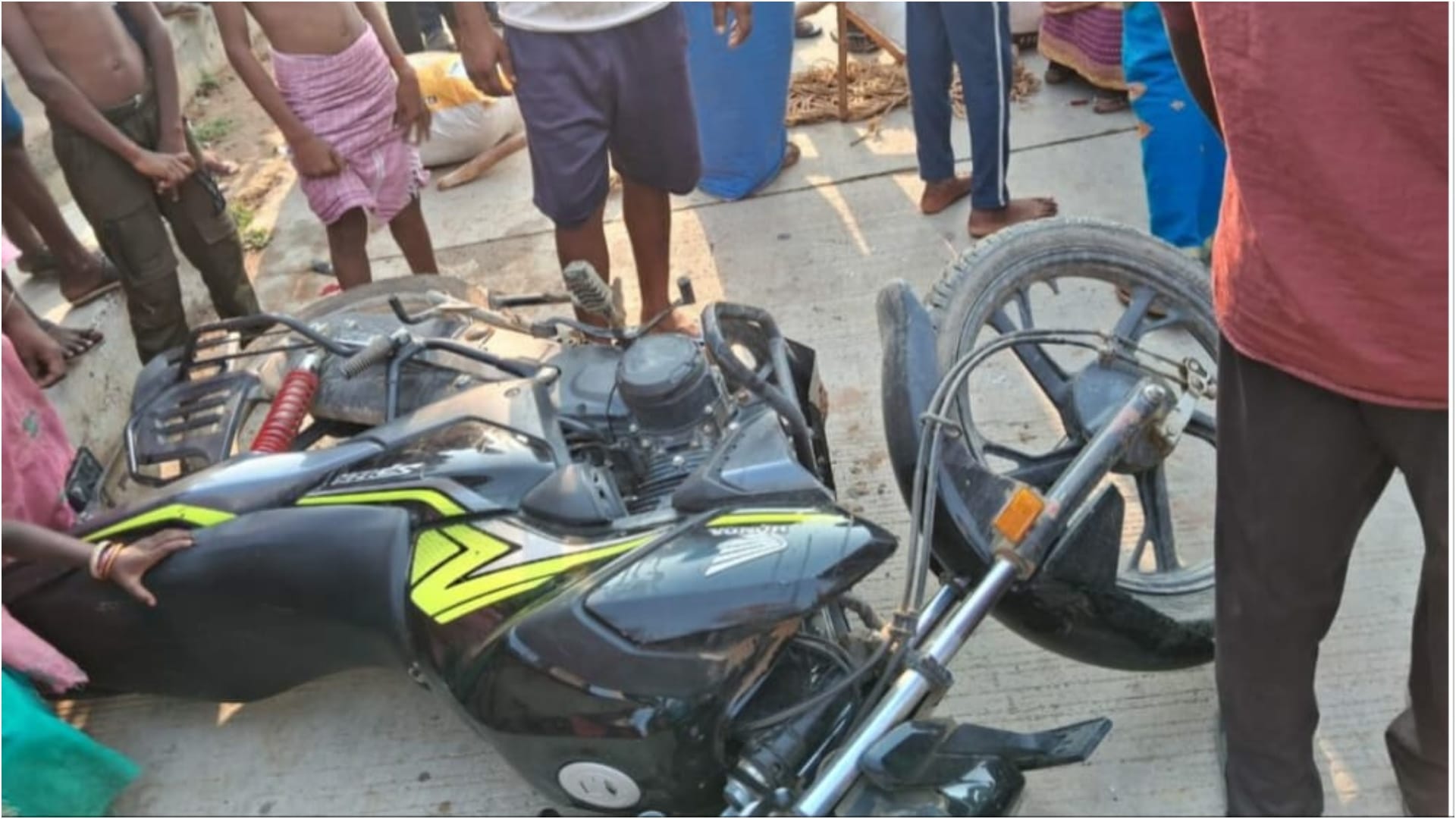 Bihar News :रिल्स बनाने के चक्कर में बच्चे को कुचला, मौत के बाद लोगों ...