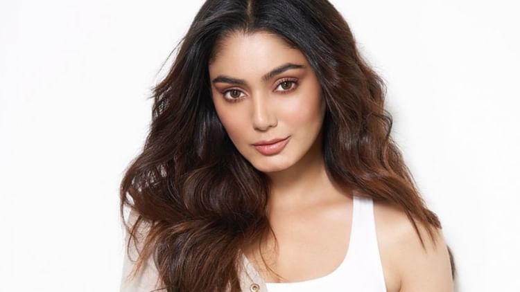 Sana Makbul Khan Is All Set For Bigg Boss Ott 3 Click Here To Unknown Facts About Her Life And ...