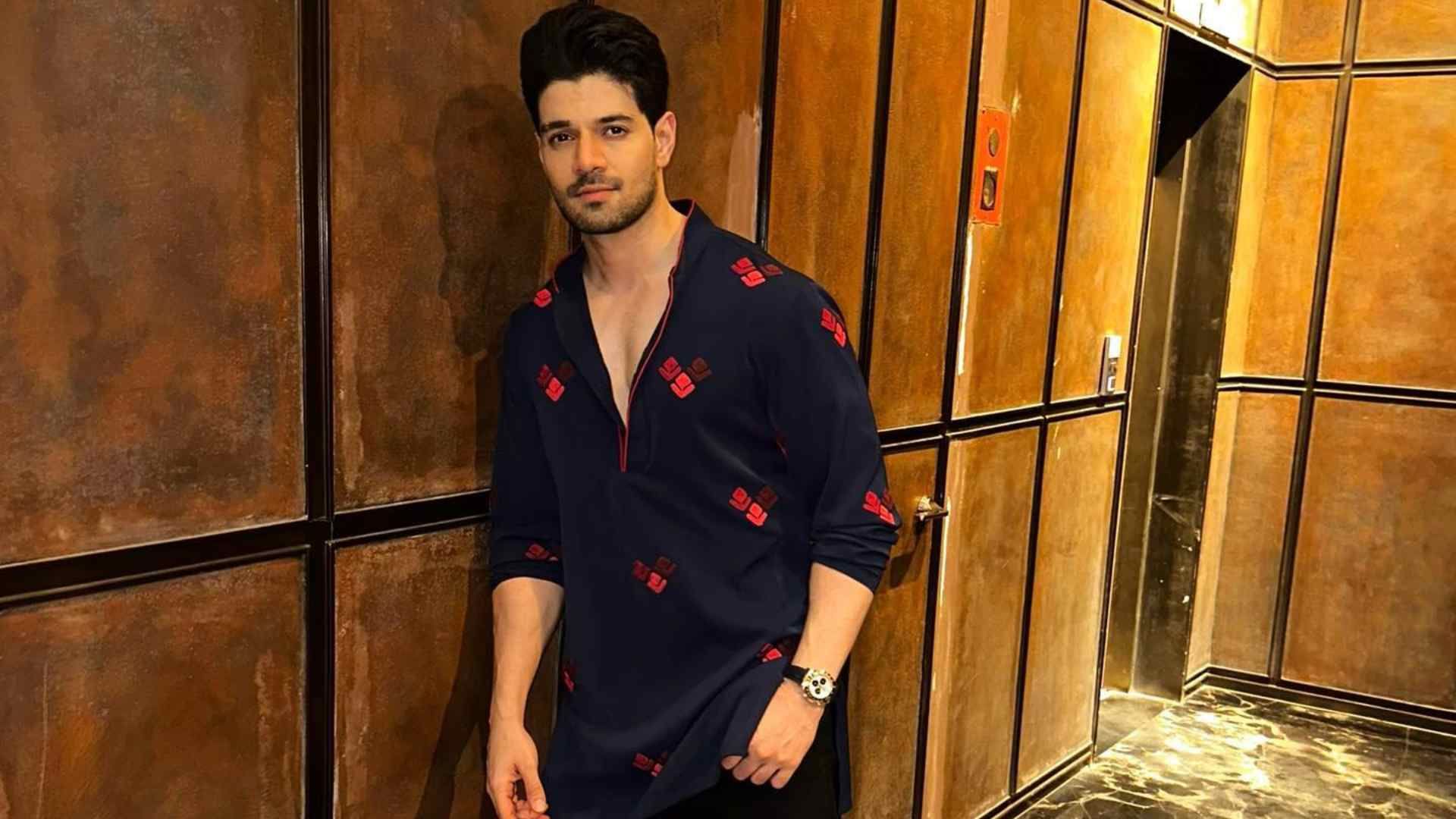 Sooraj Pancholi Accident During Shooting Actor Got Burnt On The Set ...