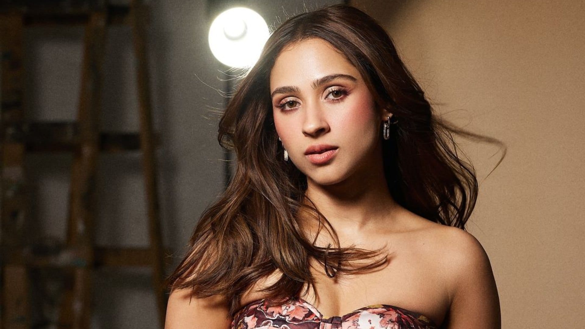 Hrithik Roshan Cousin Pashmina Roshan Opens Up On Her Relationship With ...
