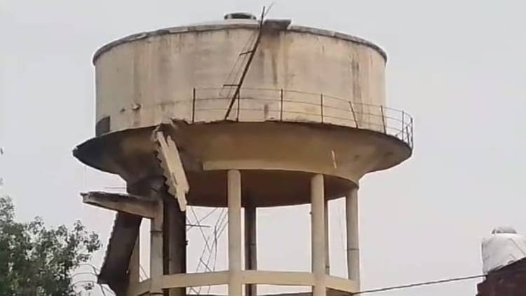 Dilapidated Water Tank Standing For Years In Magorra Mathura Officials ...