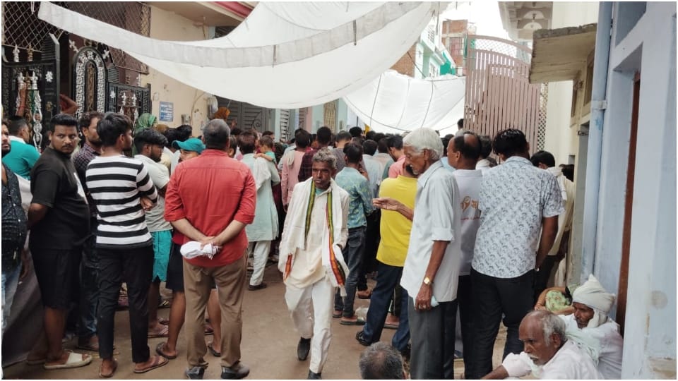 Hathras: Woman From Gwalior Mp Dies In Satsang Incident In Hathras ...