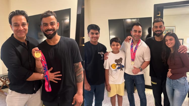 Team India:लंबे समय बाद परिवार से मिले खिलाड़ी, बहन को देखकर भावुक हुए ...