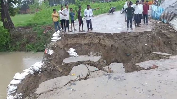 Temporary Bridge Broke Down Due To Rain In Bareilly - Amar Ujala Hindi ...