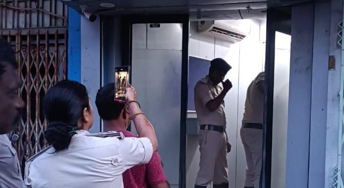 Bihar News: Fire Breaks Out In Sbi Atm In Patna, Fear Of Loss Worth Lakhs Of Rupees; Petrol Pump ...