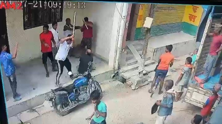 Bihar News: Four Accused Seen Beating Jdu Leader, Instead Of Punishment ...