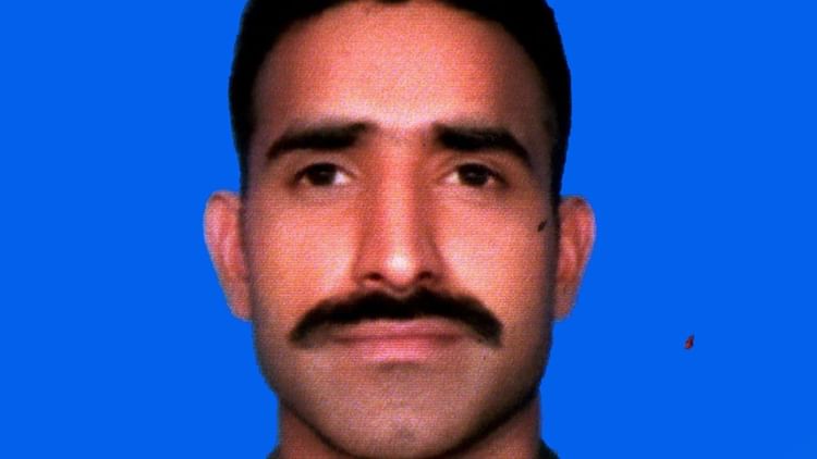 Himachal News :आतंकियों से लोहा लेते शहीद हुआ ऊना का जवान दिलवर खान, आज ...