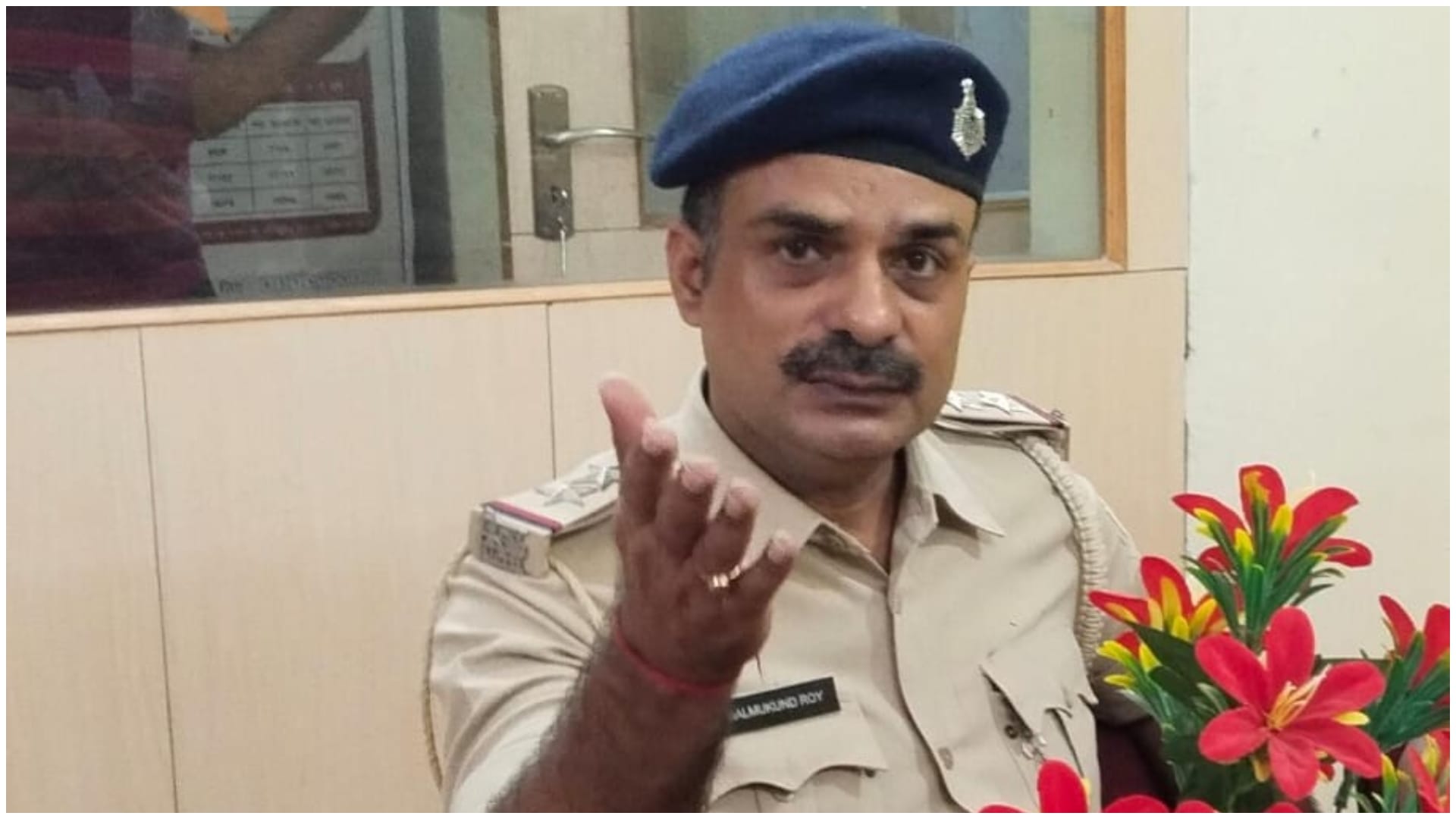 Bihar News :सब इंस्पेक्टर की सरकारी क्वार्टर में मौत; शेखपुरा में Sho ...
