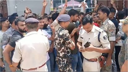 पुलिस भर्ती परीक्षा:रेटिना, फिंगरप्रिंट मिलान के बाद ही परीक्षार्थियों ...