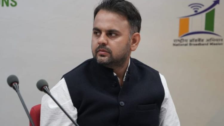 Himachal:गोकुल बुटेल बोले- दूरसंचार सेवाओं की बहाली सरकार की सर्वोच्च ...