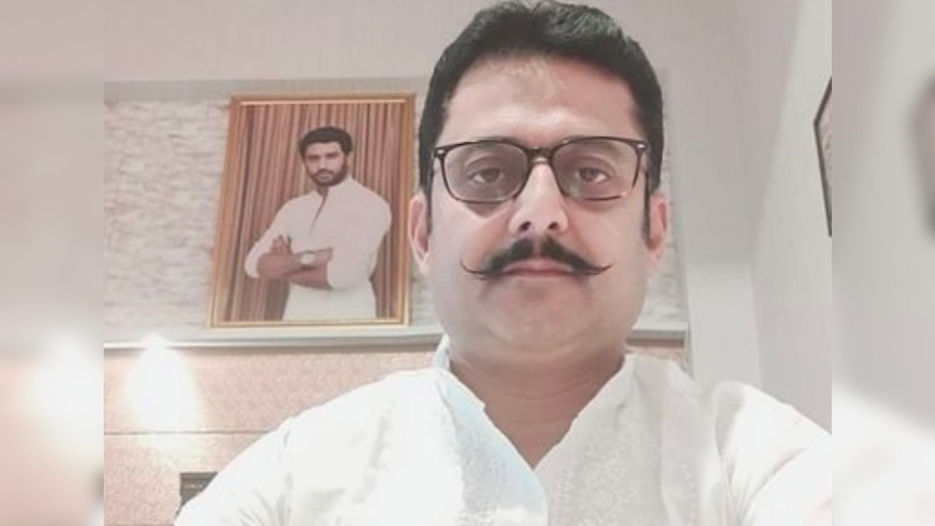 Bihar News:ljp जिलाध्यक्ष की मोदी को भगवान न मानने की टिप्पणी पर शो कॉज ...
