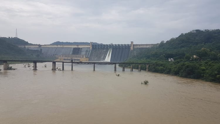 Sonbhadra News:भारी बारिश से बढ़ा जलस्तर, रिहंद बांध का तीन फाटक खुला ...