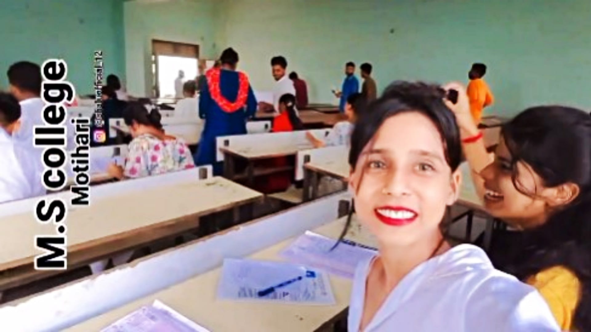 Bihar News:ms कॉलेज में परीक्षा के दौरान रील बनाने पर छात्रा निष्कासित ...