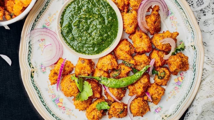 Moong Dal Pakode Recipe In Hindi How To Make Moong Daal Pakode - Amar ...