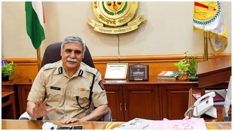 Mumbai Ex-police Chief Sanjay Pandey Joins Congress Ahead Of ...