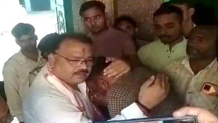 Child Protection Commission Chairman Dr Devendra Sharma Reached Hathras ...