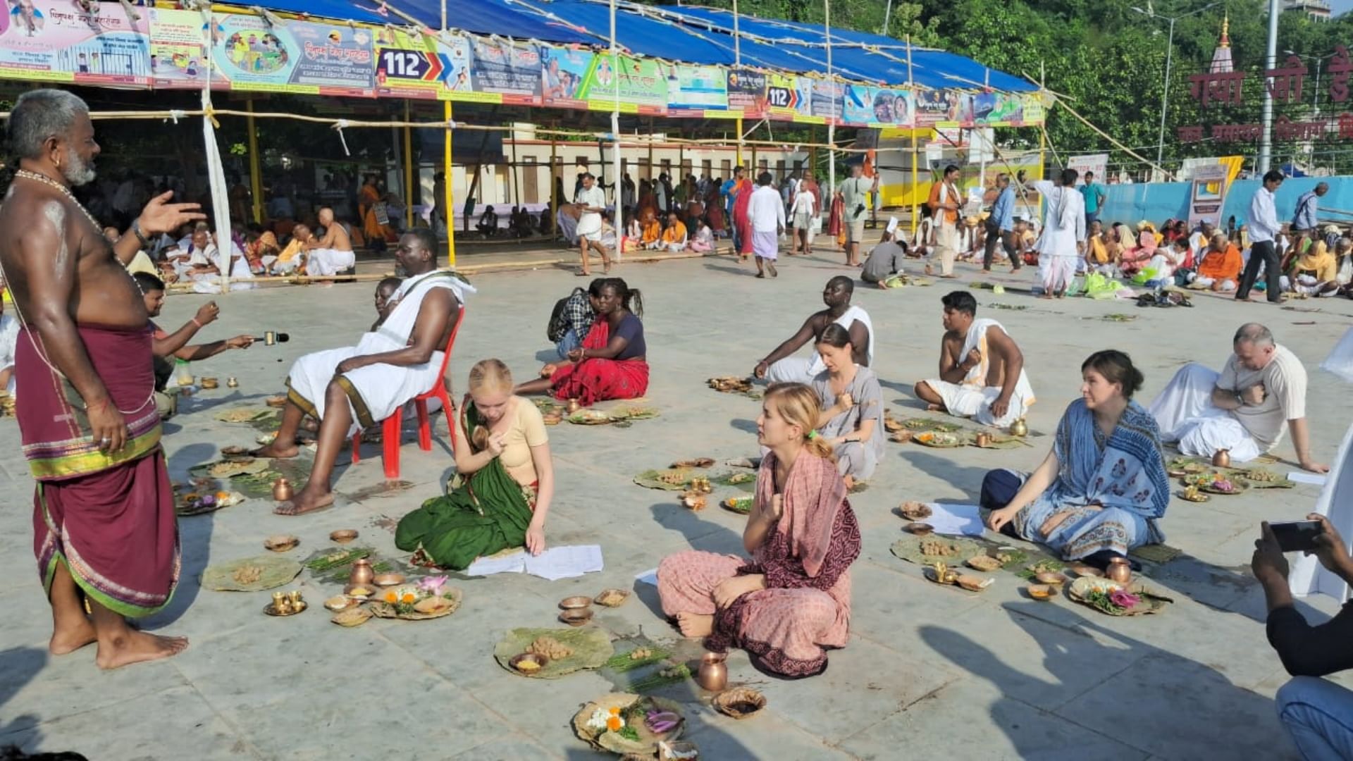 Bihar News:छह देशों के तीर्थयात्री पहुंचे गयाजी मोक्षधाम, अपने पितरों ...