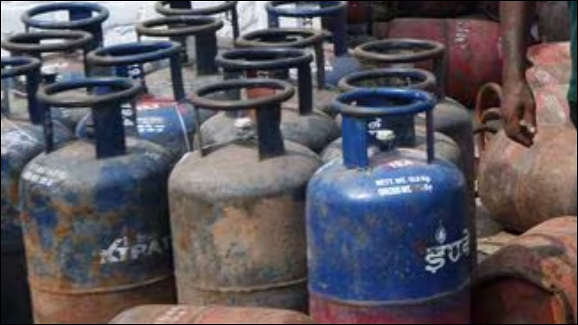 Lpg Price Hike Increase In The Prices Of Commercial Lpg Gas Cylinders News In Hindi - Amar Ujala ...