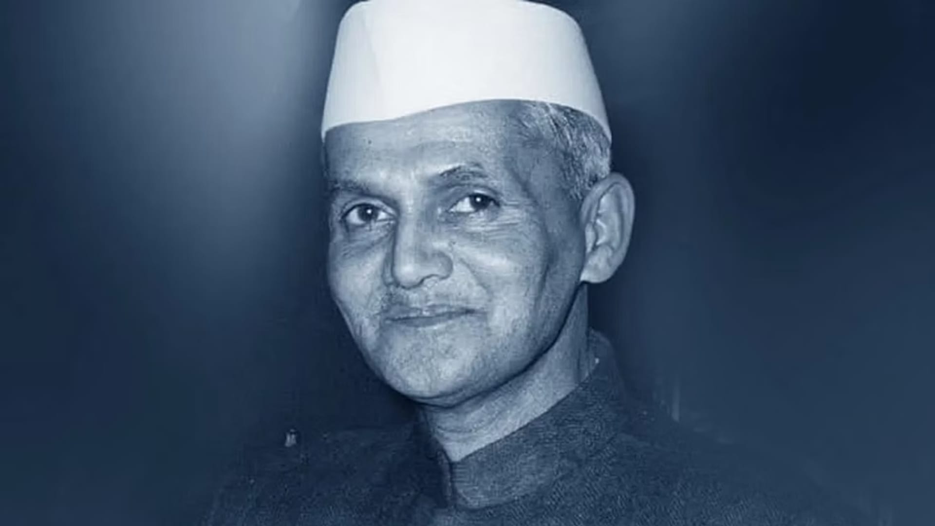 Lal Bahadur Shastri Punyatithi 2026:जब देश भूखा था, प्रधानमंत्री ने खुद ...
