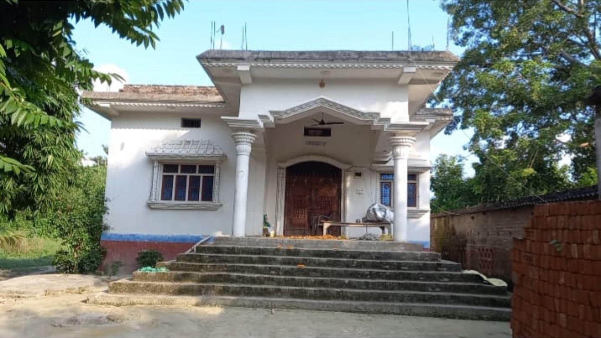 Bihar: Police Team Attacked While Going To Arrest Former Mukhiya's ...