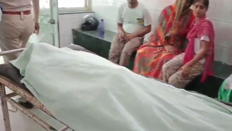 Alwar News: Dead Body Of Unknown Person Found At Railway Junction, Identified Through Aadhar ...