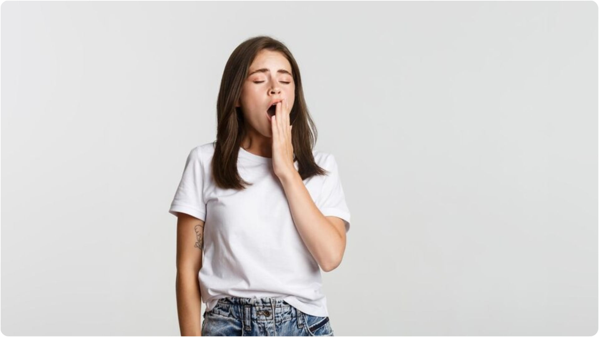 Yawning:क्या आपको भी बार-बार जम्हाई आती है? नींद की कमी के अलावा भी हो ...