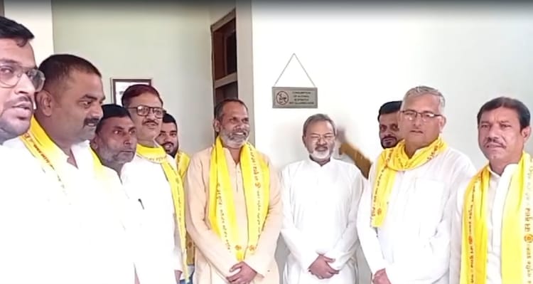 Election 2024 :प्रशांत किशोर की पार्टी ने बिहार की रामगढ़ सीट पर उतारा ...