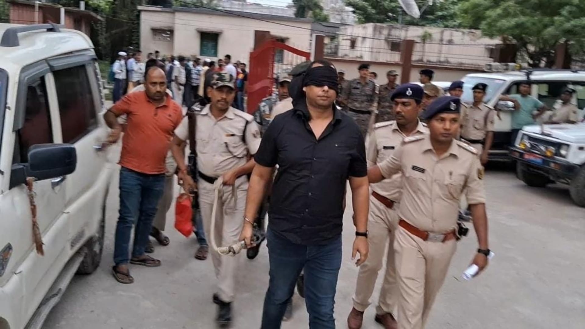 Bihar News : Bihar Police Arrested Two Shooter In Muzaffarpur Murdered Former Mayor And Property ...