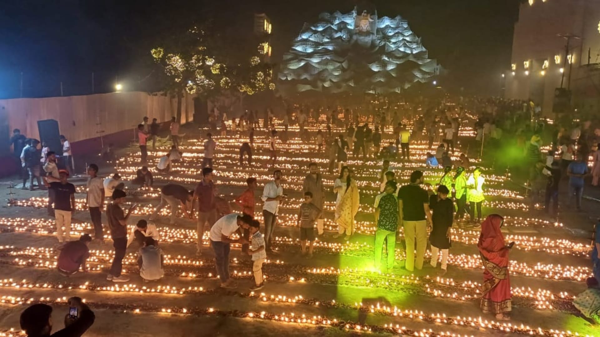 Bihar News: Beside Deepotsav In Ayodhya 8 Lakh Lamps Record In Munger ...