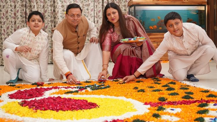 Cm Pushkar Singh Dhami Celebrated Diwali With His Wife Geeta And Family At His Official ...
